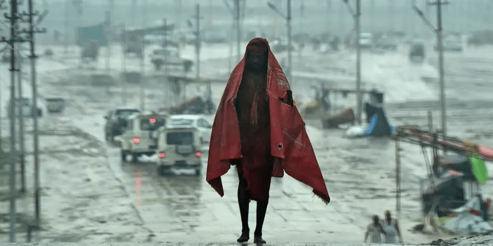 Cyclone batters eastern India, 1.2 million seek shelter - The Online ...